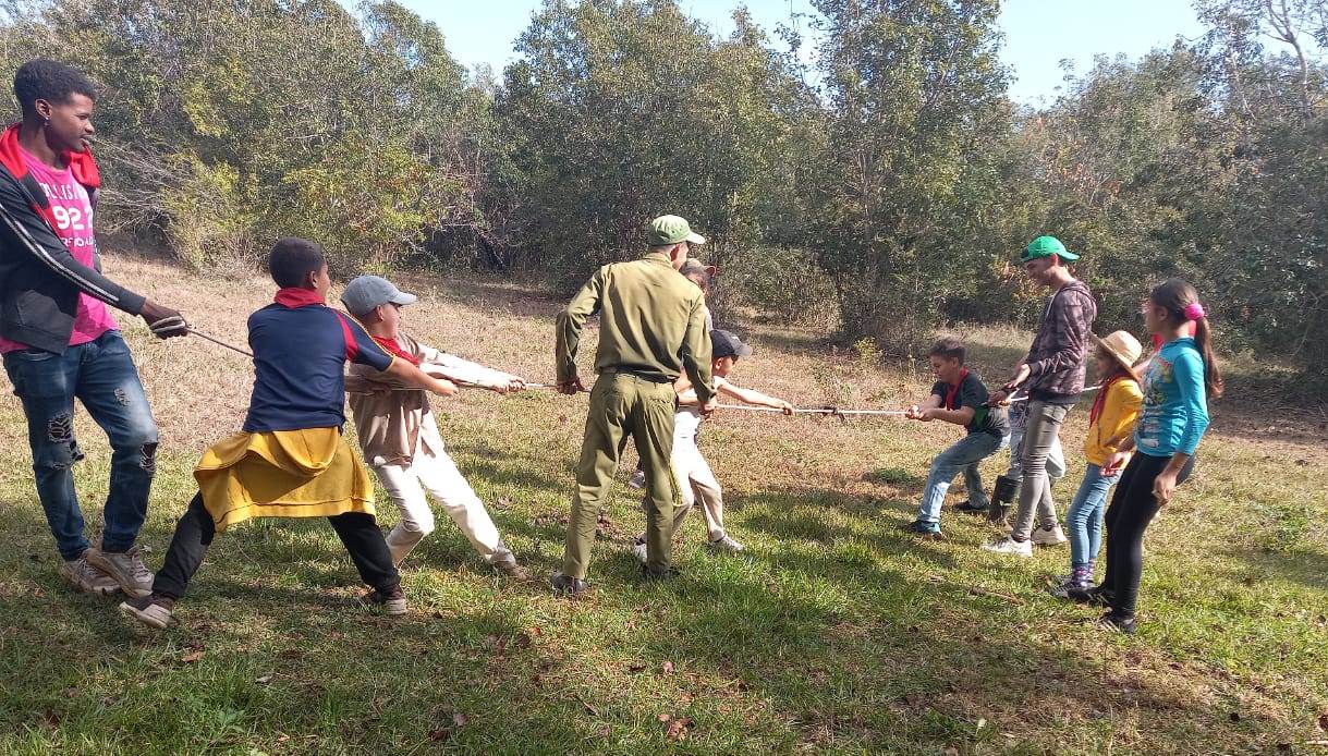 Cuerpo de guardabosques con visión a futuro - Radio Sandino